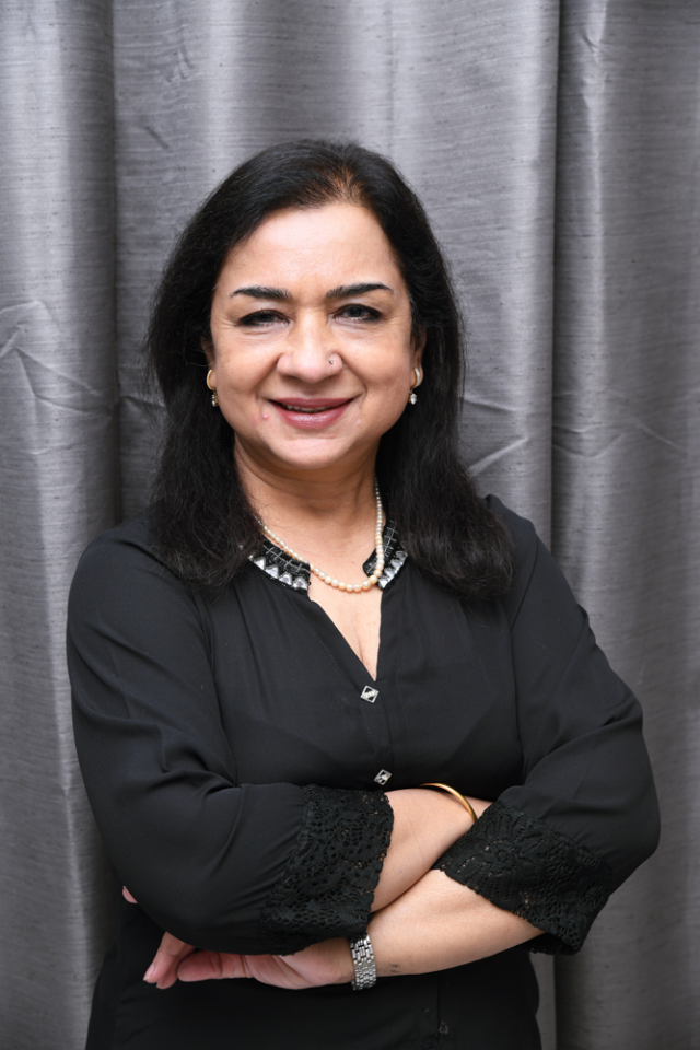 Dr Neelam Ohri - IVF NEW LIFE